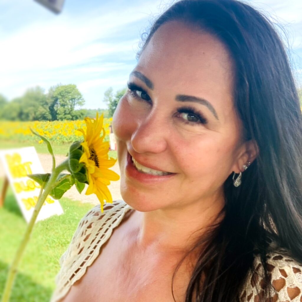 Rebecca Lin Miller is our LANER OF THE WEEK! - Mustard Lane